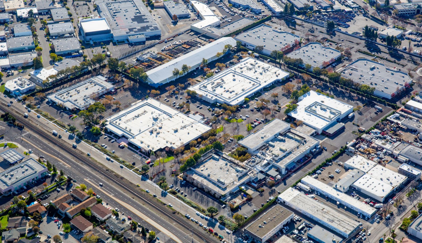 Hines Global Income Trust Acquires the Advanced Manufacturing… - Hines