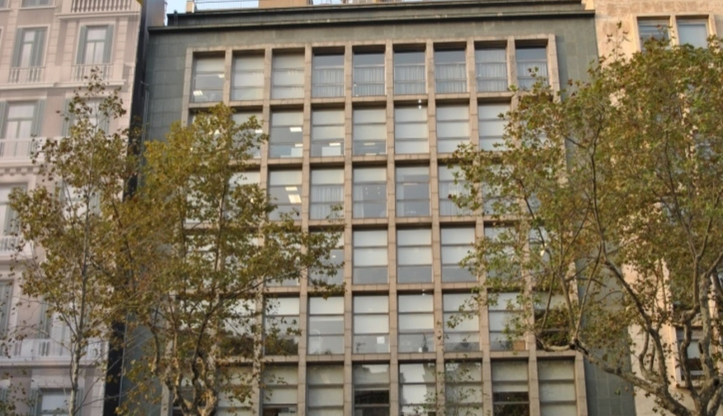 Hines and Universal-Investment Acquire Two Prime High-Street… - Hines