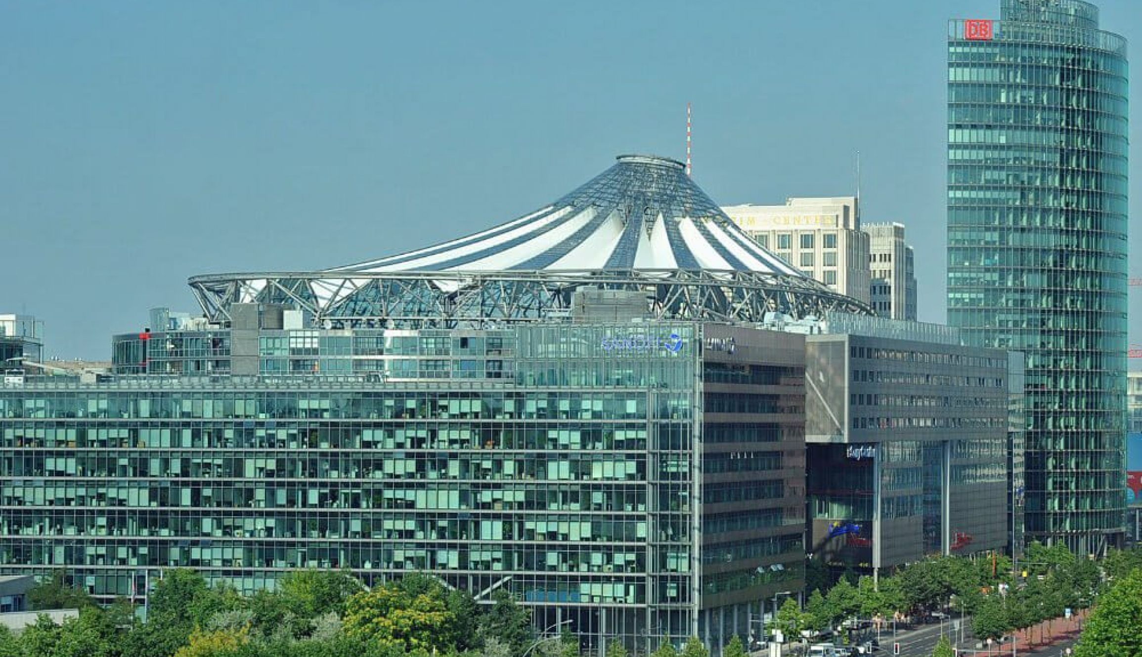 Case Study: Sony Center - Hines